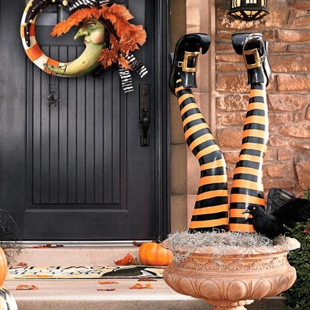Witch Leg Stakes, Set Of Two Yard Halloween Decoration – Belro